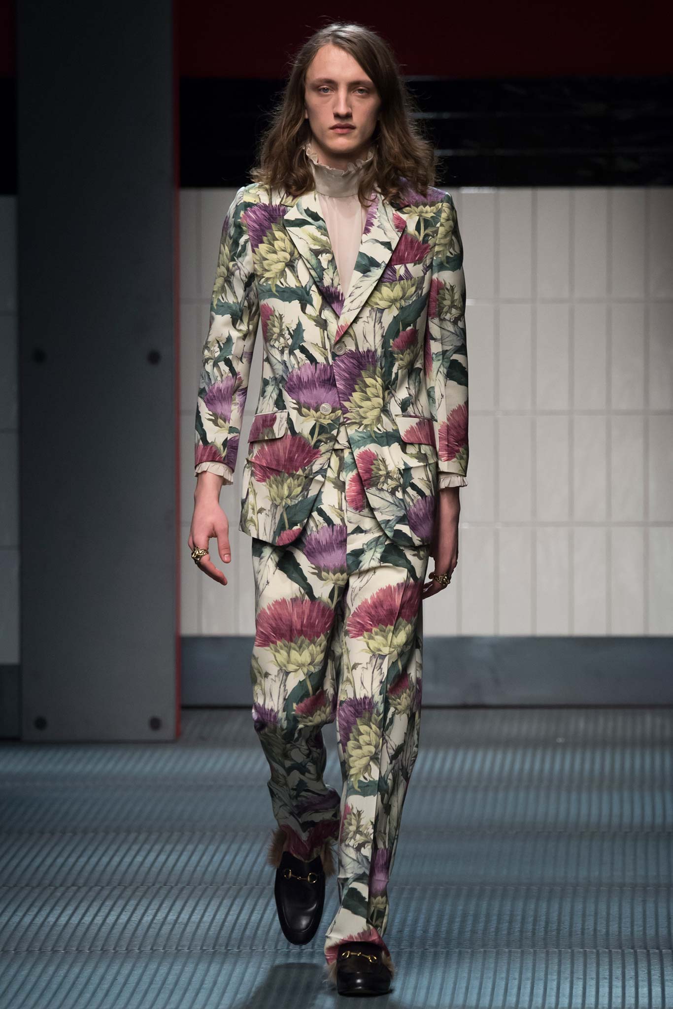 Gucci fall 2015 - https://www.helenabordon.com