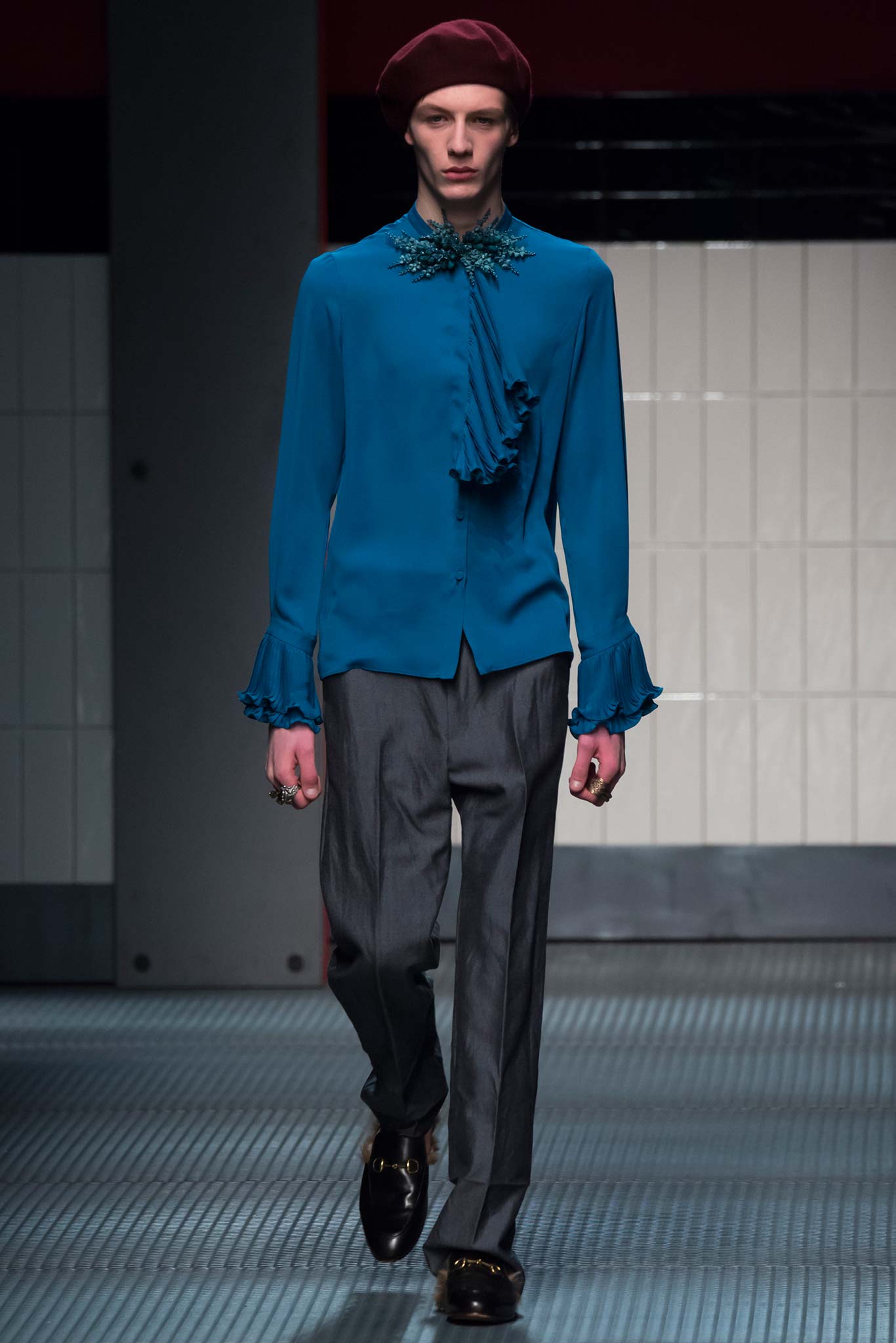 Gucci fall 2015 - https://www.helenabordon.com