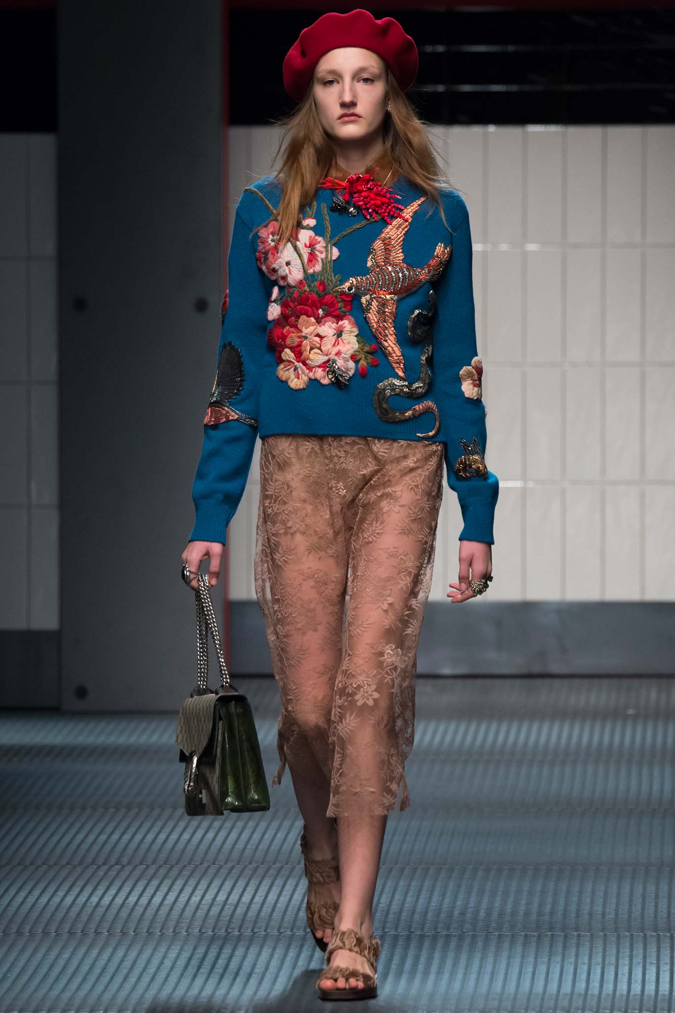 Gucci fall 2015 - https://www.helenabordon.com